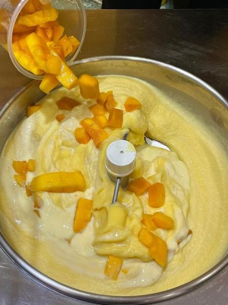 怎么做沙冰教程视频_家用破壁机做芒果沙冰步骤-第2张图片-山城妙识