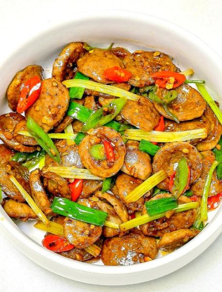 爆炒丸子怎么做_家常爆炒丸子做法大全-第2张图片-山城妙识