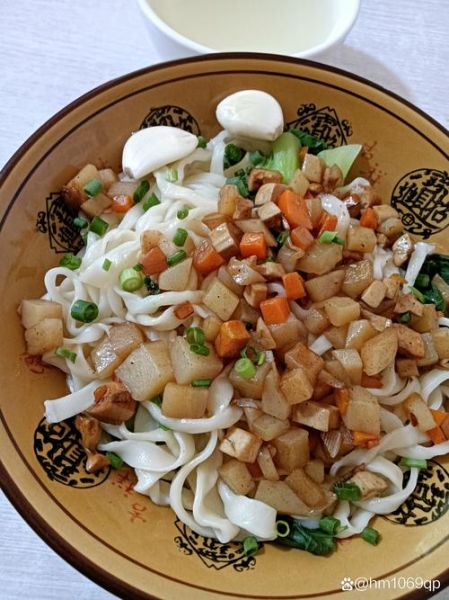 干拌面怎么吃不坨_干拌面吃法技巧-第3张图片-山城妙识 干拌面怎么吃不坨_干拌面吃法技巧-第3张图片-山城妙识