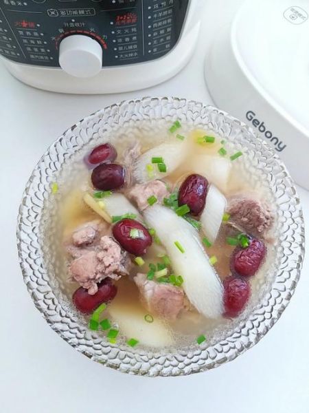 淮山骨头汤的做法大全_家常淮山骨头汤怎么炖好喝-第3张图片-山城妙识