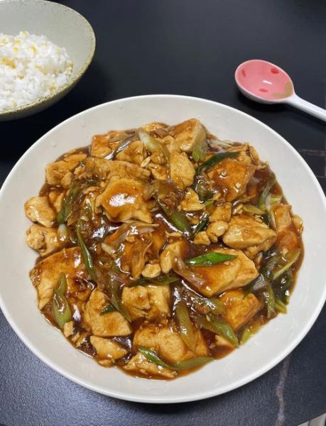 葱烧豆腐怎么做_葱烧豆腐的家常做法-第1张图片-山城妙识 葱烧豆腐怎么做_葱烧豆腐的家常做法-第1张图片-山城妙识