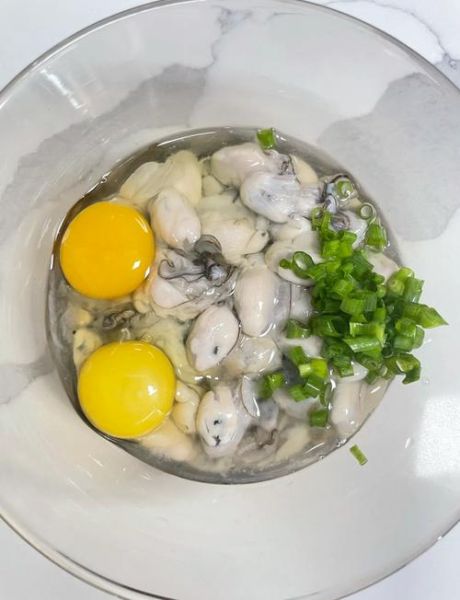 蚵仔煎怎么做好吃_蚵仔煎做法台湾传统-第1张图片-山城妙识 蚵仔煎怎么做好吃_蚵仔煎做法台湾传统-第1张图片-山城妙识