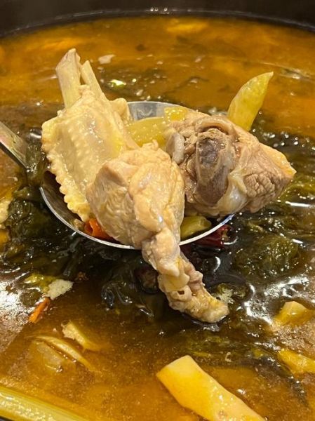 酸汤鸡怎么做_正宗酸汤鸡的做法-第1张图片-山城妙识 酸汤鸡怎么做_正宗酸汤鸡的做法-第1张图片-山城妙识