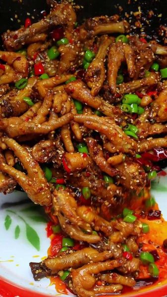 干锅鸡爪怎么做_干锅鸡爪的家常做法步骤-第3张图片-山城妙识