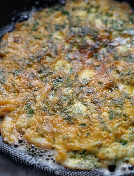 艾叶煎蛋缓解宝宝胀气怎么做_艾叶煎蛋做法步骤-第1张图片-山城妙识