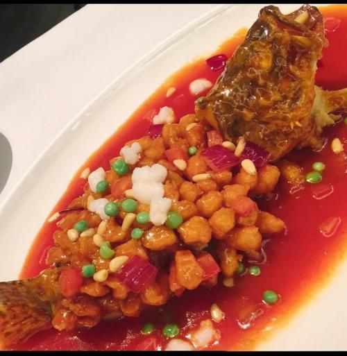 松子桂鱼怎么切_松子桂鱼切鱼刀法视频-第1张图片-山城妙识 松子桂鱼怎么切_松子桂鱼切鱼刀法视频-第1张图片-山城妙识