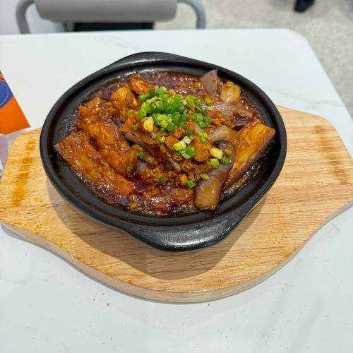 茄子煲怎样做_茄子煲怎么做好吃-第3张图片-山城妙识