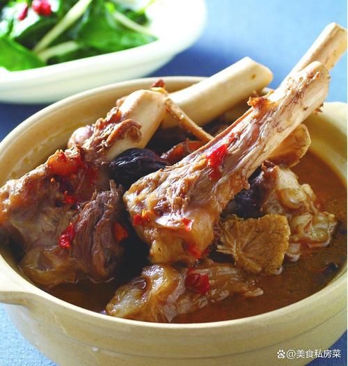 羊腿骨怎么炖好吃_羊腿骨的家常做法大全-第2张图片-山城妙识