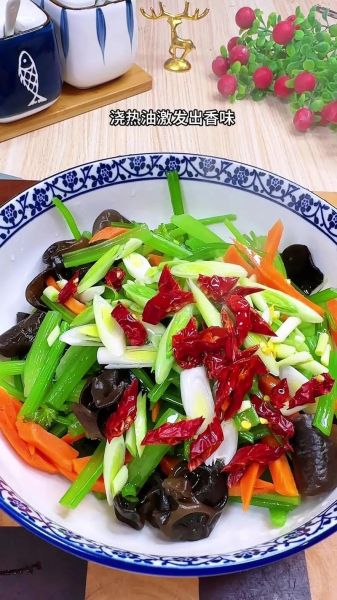 芹菜怎么腌好吃_芹菜咸菜做法大全-第3张图片-山城妙识 芹菜怎么腌好吃_芹菜咸菜做法大全-第3张图片-山城妙识