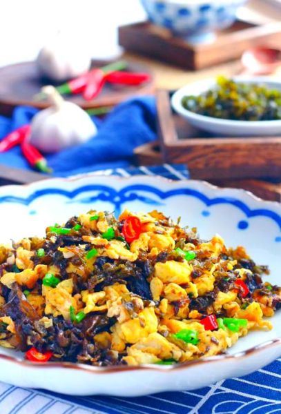 新鲜地皮菜怎么做好吃_地皮菜炒鸡蛋的做法-第2张图片-山城妙识 新鲜地皮菜怎么做好吃_地皮菜炒鸡蛋的做法-第2张图片-山城妙识