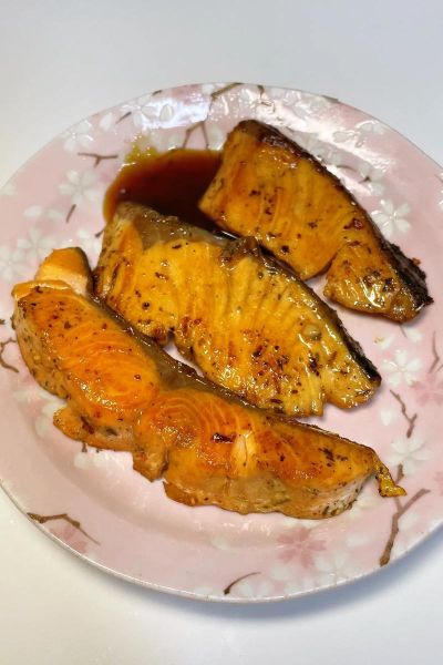 烟熏三文鱼可以再煎吗_煎后口感如何-第1张图片-山城妙识 烟熏三文鱼可以再煎吗_煎后口感如何-第1张图片-山城妙识