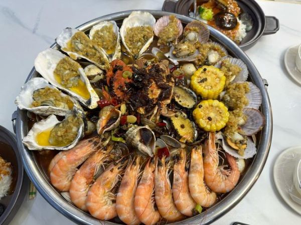 家庭版海鲜大咖怎么做_海鲜大咖需要哪些食材-第1张图片-山城妙识 家庭版海鲜大咖怎么做_海鲜大咖需要哪些食材-第1张图片-山城妙识