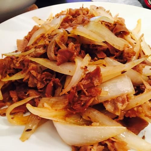 洋葱孜然羊肉怎么做_洋葱孜然羊肉的家常做法-第3张图片-山城妙识 洋葱孜然羊肉怎么做_洋葱孜然羊肉的家常做法-第3张图片-山城妙识