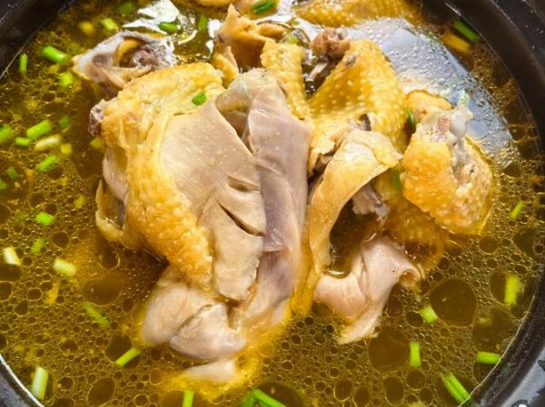 家常炖鸡怎么炖好吃_炖鸡放什么调料最香-第3张图片-山城妙识 家常炖鸡怎么炖好吃_炖鸡放什么调料最香-第3张图片-山城妙识