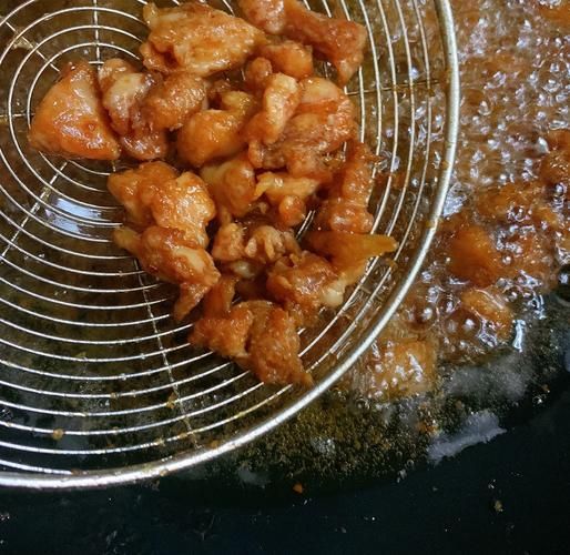 临沂辣子鸡怎么做才正宗_家常做法步骤详解-第1张图片-山城妙识 临沂辣子鸡怎么做才正宗_家常做法步骤详解-第1张图片-山城妙识