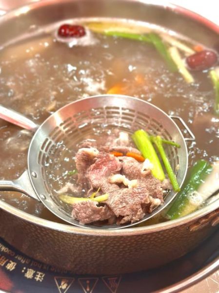 清汤牛肉火锅怎么做_家庭版做法-第2张图片-山城妙识 清汤牛肉火锅怎么做_家庭版做法-第2张图片-山城妙识