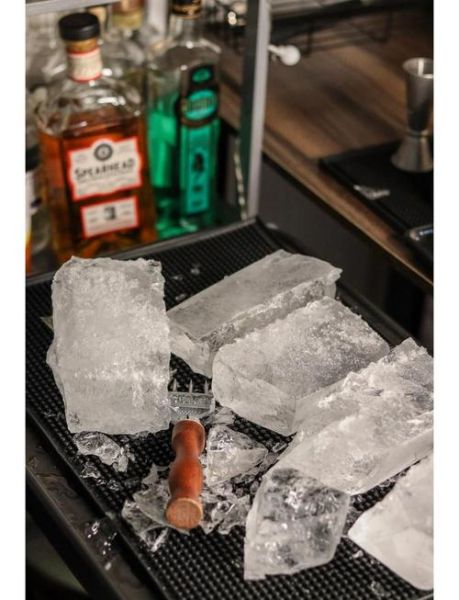 冰块怎么做成透明的_家用冰箱制作透明冰技巧-第1张图片-山城妙识 冰块怎么做成透明的_家用冰箱制作透明冰技巧-第1张图片-山城妙识