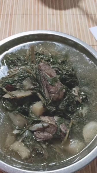 柳蒿芽炖排骨怎么做_柳蒿芽炖排骨的功效-第2张图片-山城妙识