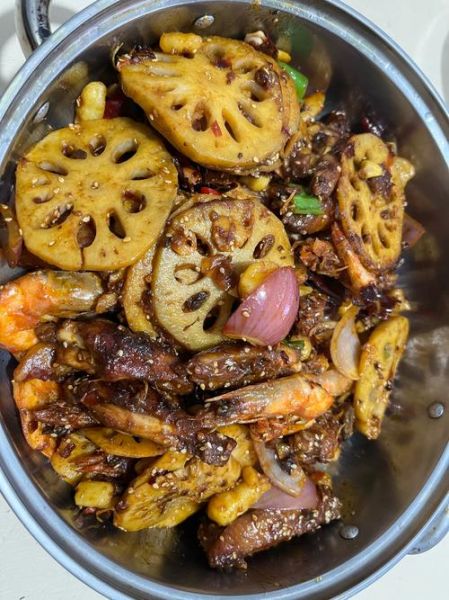 鸡翅虾干锅怎么做_家常干锅鸡翅虾做法-第3张图片-山城妙识 鸡翅虾干锅怎么做_家常干锅鸡翅虾做法-第3张图片-山城妙识