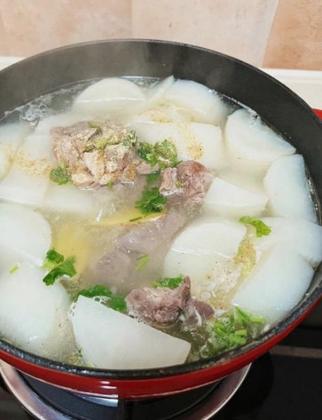 清炖排骨白萝卜怎么做_清炖排骨白萝卜的营养价值-第1张图片-山城妙识 清炖排骨白萝卜怎么做_清炖排骨白萝卜的营养价值-第1张图片-山城妙识