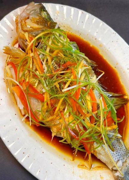 粤菜海鲜菜谱大全_清蒸鲈鱼怎么做才鲜嫩-第1张图片-山城妙识 粤菜海鲜菜谱大全_清蒸鲈鱼怎么做才鲜嫩-第1张图片-山城妙识