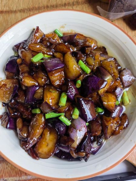 家常茄子肉丁卤怎么做_茄子肉丁卤的正宗做法-第1张图片-山城妙识 家常茄子肉丁卤怎么做_茄子肉丁卤的正宗做法-第1张图片-山城妙识