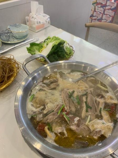 鹅火锅加盟连锁哪家好_加盟费多少钱-第1张图片-山城妙识