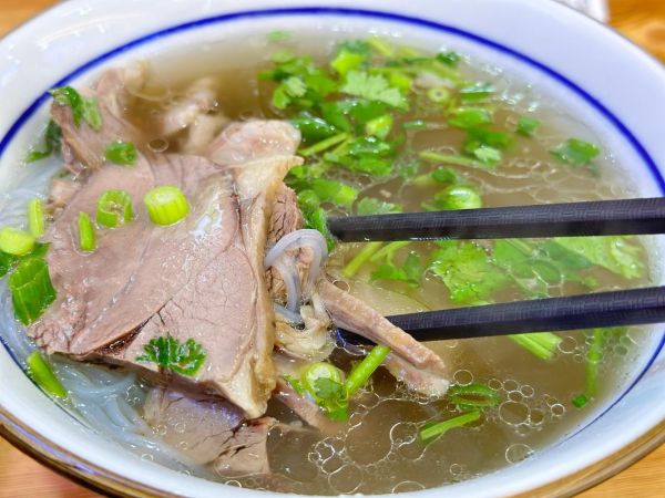 羊肉汤怎么炖不膻_羊肉汤放什么调料最香-第1张图片-山城妙识