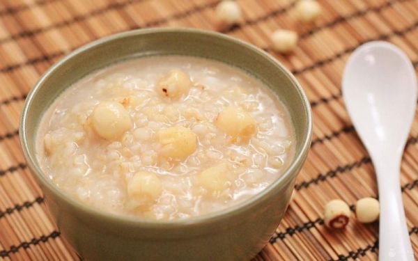 莲子粥热量高吗_莲子粥减肥能吃吗-第1张图片-山城妙识 莲子粥热量高吗_莲子粥减肥能吃吗-第1张图片-山城妙识