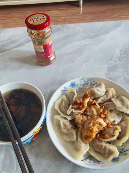 莲菜大肉饺子馅怎么调_莲菜饺子馅最香做法-第3张图片-山城妙识