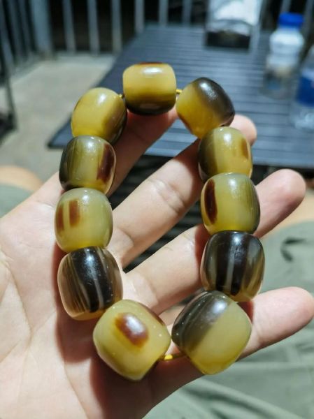 犀牛角手串真假鉴别_犀牛角手串价格多少钱-第1张图片-山城妙识 犀牛角手串真假鉴别_犀牛角手串价格多少钱-第1张图片-山城妙识