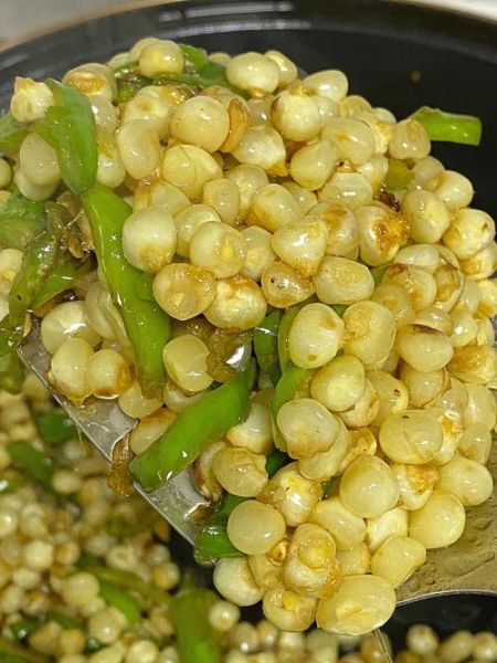 青椒炒玉米粒怎么做_青椒玉米粒家常做法-第3张图片-山城妙识 青椒炒玉米粒怎么做_青椒玉米粒家常做法-第3张图片-山城妙识