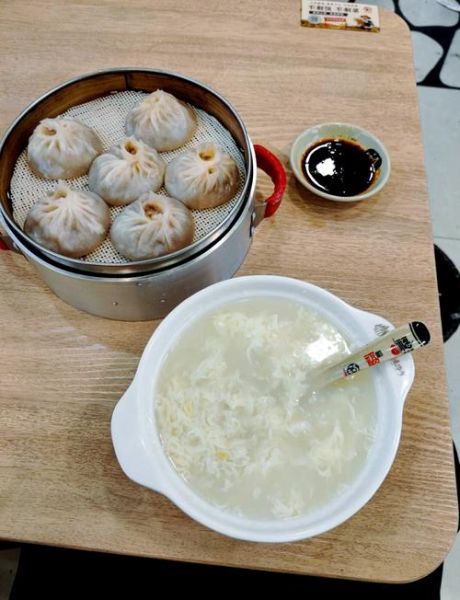 灌汤小笼包怎么做_灌汤小笼包是哪里的-第1张图片-山城妙识