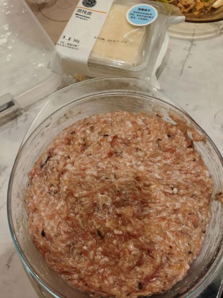 虾仁饺子馅怎么做_香菇胡萝卜虾仁饺子馅的做法大全-第1张图片-山城妙识 虾仁饺子馅怎么做_香菇胡萝卜虾仁饺子馅的做法大全-第1张图片-山城妙识