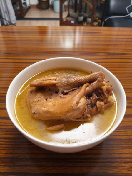 炖老母鸡汤的做法_老母鸡炖多久才烂-第2张图片-山城妙识