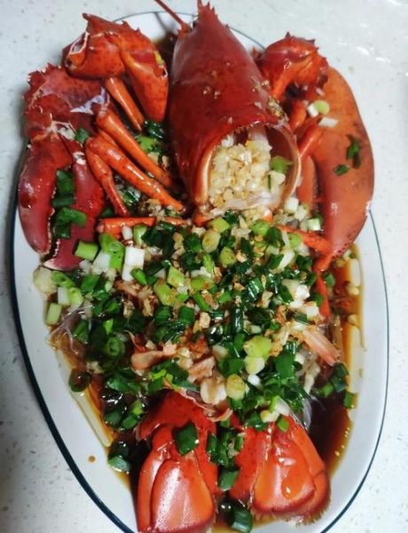 大龙虾怎么做才鲜嫩_清蒸大龙虾的详细步骤-第2张图片-山城妙识