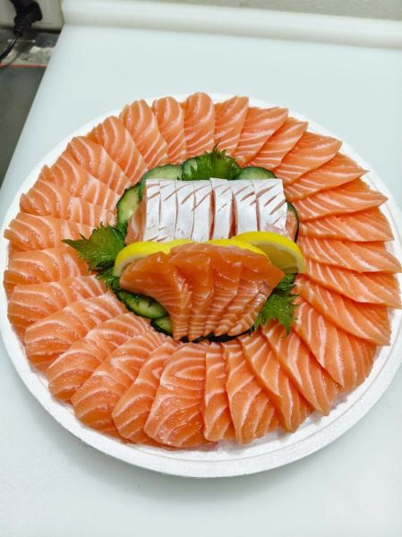 三文鱼刺身怎么切_三文鱼刺身怎么保存-第1张图片-山城妙识 三文鱼刺身怎么切_三文鱼刺身怎么保存-第1张图片-山城妙识