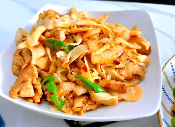 笋丝炒肉丝怎么炒才嫩_笋丝炒肉丝用焯水吗-第2张图片-山城妙识 笋丝炒肉丝怎么炒才嫩_笋丝炒肉丝用焯水吗-第2张图片-山城妙识