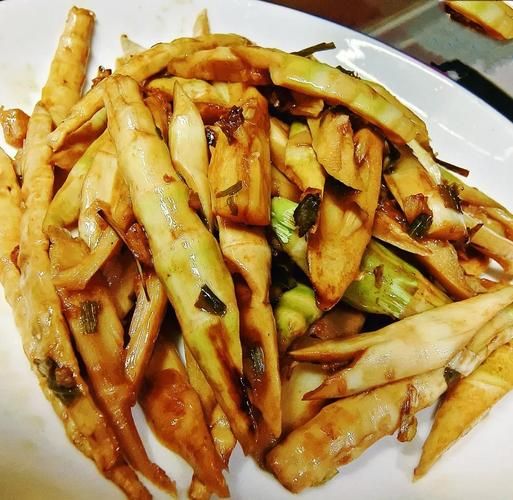 油焖春笋怎么做_油焖春笋要不要焯水-第2张图片-山城妙识 油焖春笋怎么做_油焖春笋要不要焯水-第2张图片-山城妙识