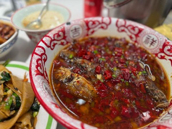 浇汁鱼怎么做_家常浇汁鱼做法视频-第1张图片-山城妙识