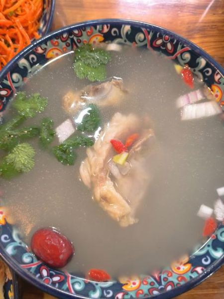 怎么炖羊肉汤好吃_羊肉汤去膻味技巧-第3张图片-山城妙识 怎么炖羊肉汤好吃_羊肉汤去膻味技巧-第3张图片-山城妙识