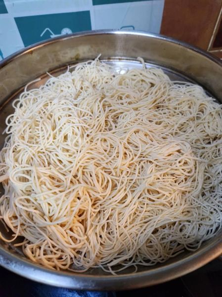 蒸卤面怎么做_蒸卤面用干面条还是湿面条-第1张图片-山城妙识 蒸卤面怎么做_蒸卤面用干面条还是湿面条-第1张图片-山城妙识