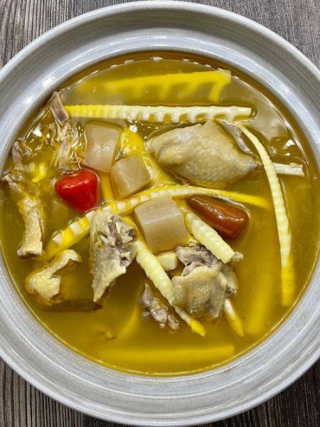 老鸭酸萝卜汤怎么做_老鸭汤放多少酸萝卜才够味-第1张图片-山城妙识 老鸭酸萝卜汤怎么做_老鸭汤放多少酸萝卜才够味-第1张图片-山城妙识