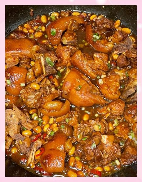 家常炖猪蹄怎么做_猪蹄怎么炖才软糯不腥-第1张图片-山城妙识