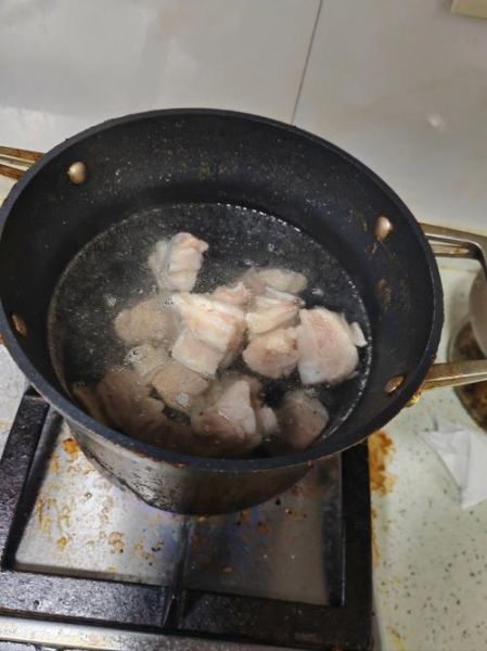牛腩怎么炖才烂_牛腩焯水用冷水还是热水-第2张图片-山城妙识