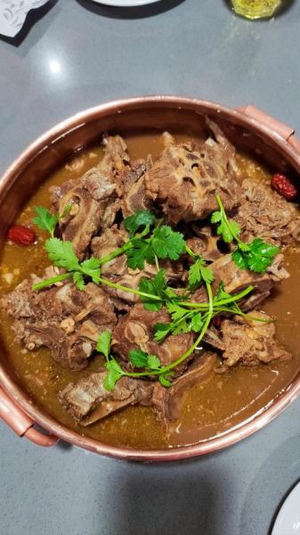 羊蝎子火锅怎么做才正宗_羊蝎子火锅图片效果图-第2张图片-山城妙识