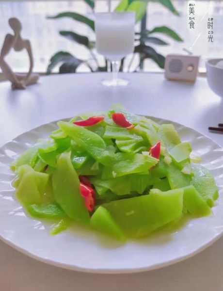 清炒莴苣怎么做_莴苣要不要焯水-第1张图片-山城妙识