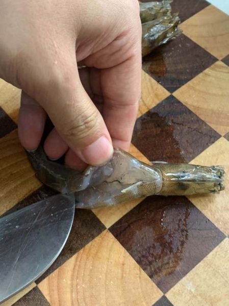 基围虾怎么洗才干净_基围虾清洗的正确方法-第2张图片-山城妙识