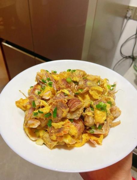 尖椒虾皮炒鸡蛋怎么做_尖椒虾皮炒鸡蛋热量高吗-第2张图片-山城妙识