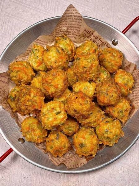 炸白萝卜肉丸子怎么做_白萝卜肉丸子不松散秘诀-第2张图片-山城妙识